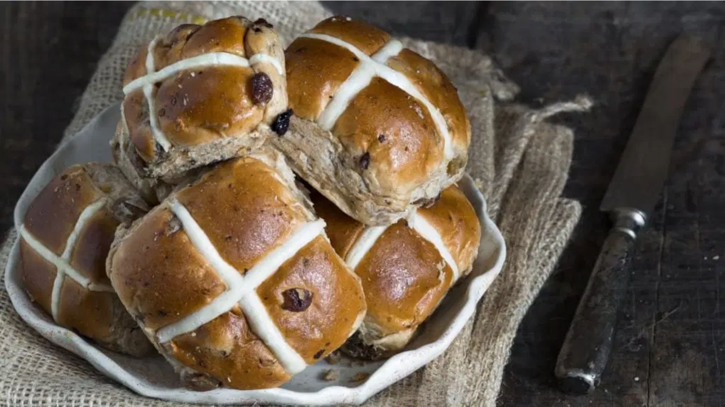 Easter Hot Cross Buns (Breadmaker) | CSR Sugar