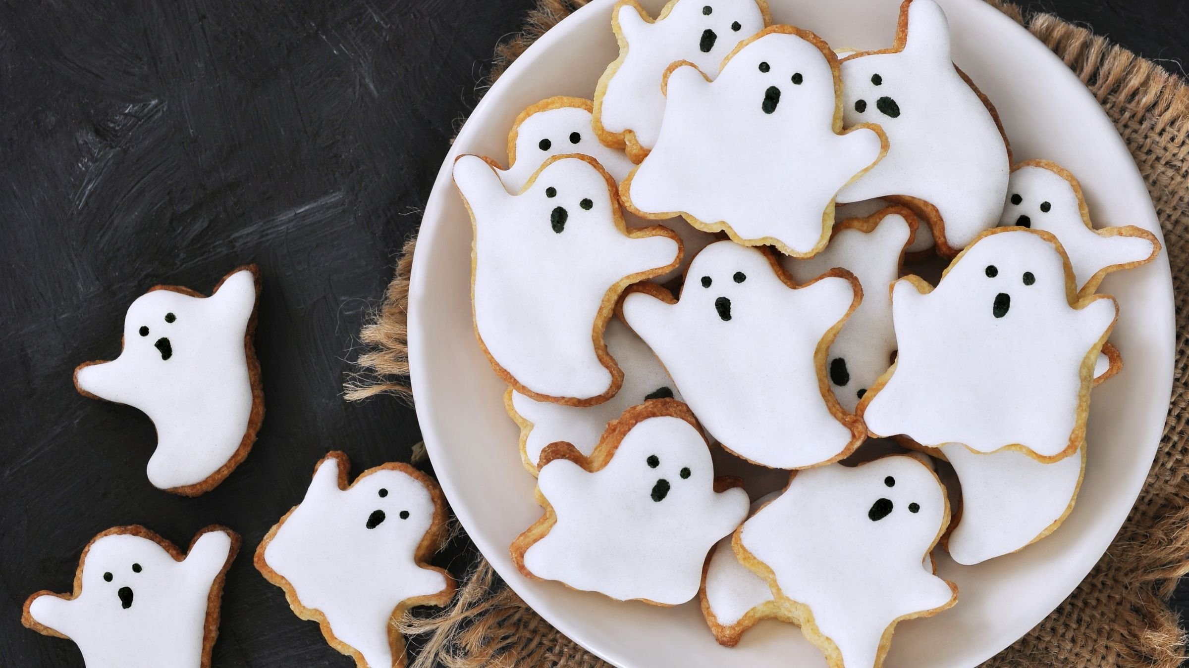 Halloween Gingerbread Ghost Cookies | CSR Sugar