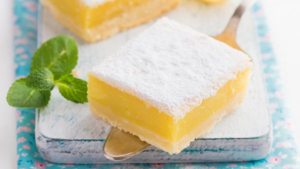 Lemon Marshmallow Slice | CSR Sugar
