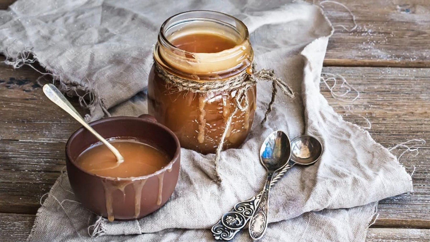 Golden Syrup Caramel Sauce | CSR Sugar