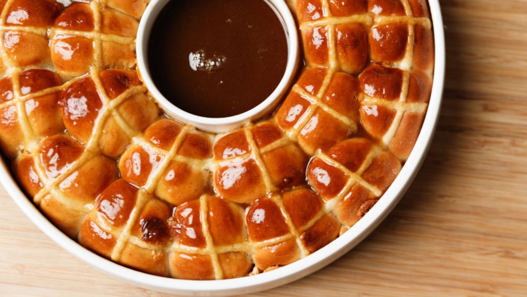 Anna Polyviou’s Caramel Hot Cross Buns | CSR Sugar