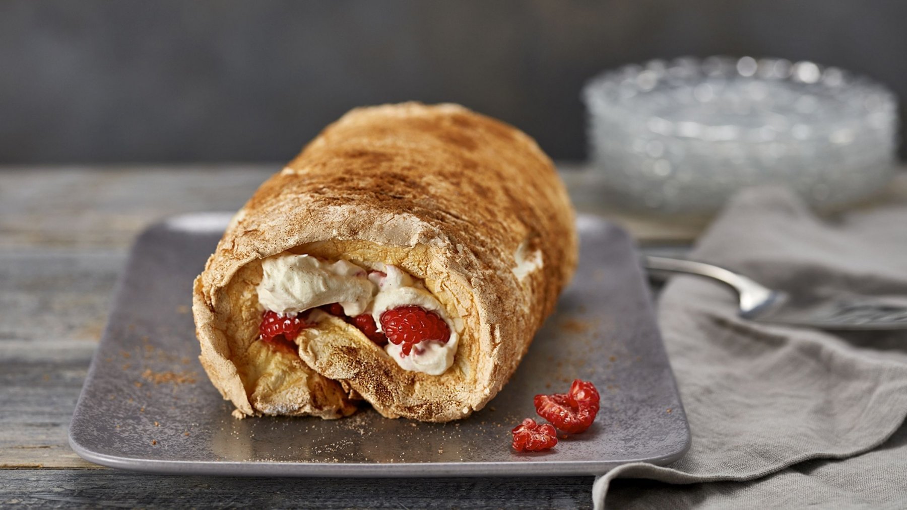 Pavlova Roll | CSR Sugar